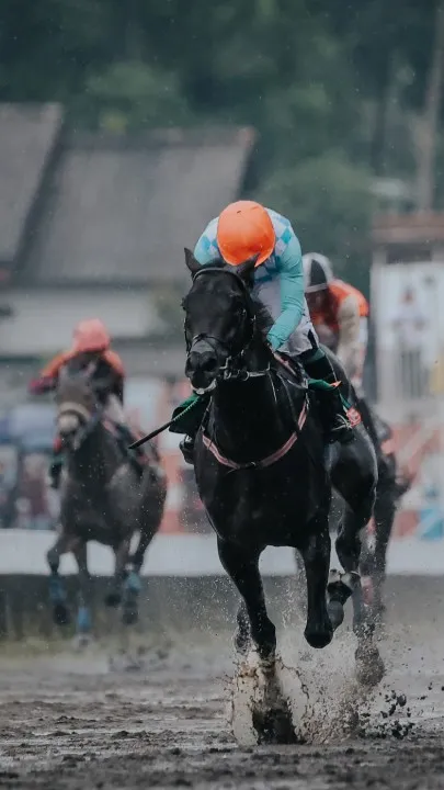 3 Kuda Gagal di Race Penentu, Triple Crown Masih Tak Tersentuh